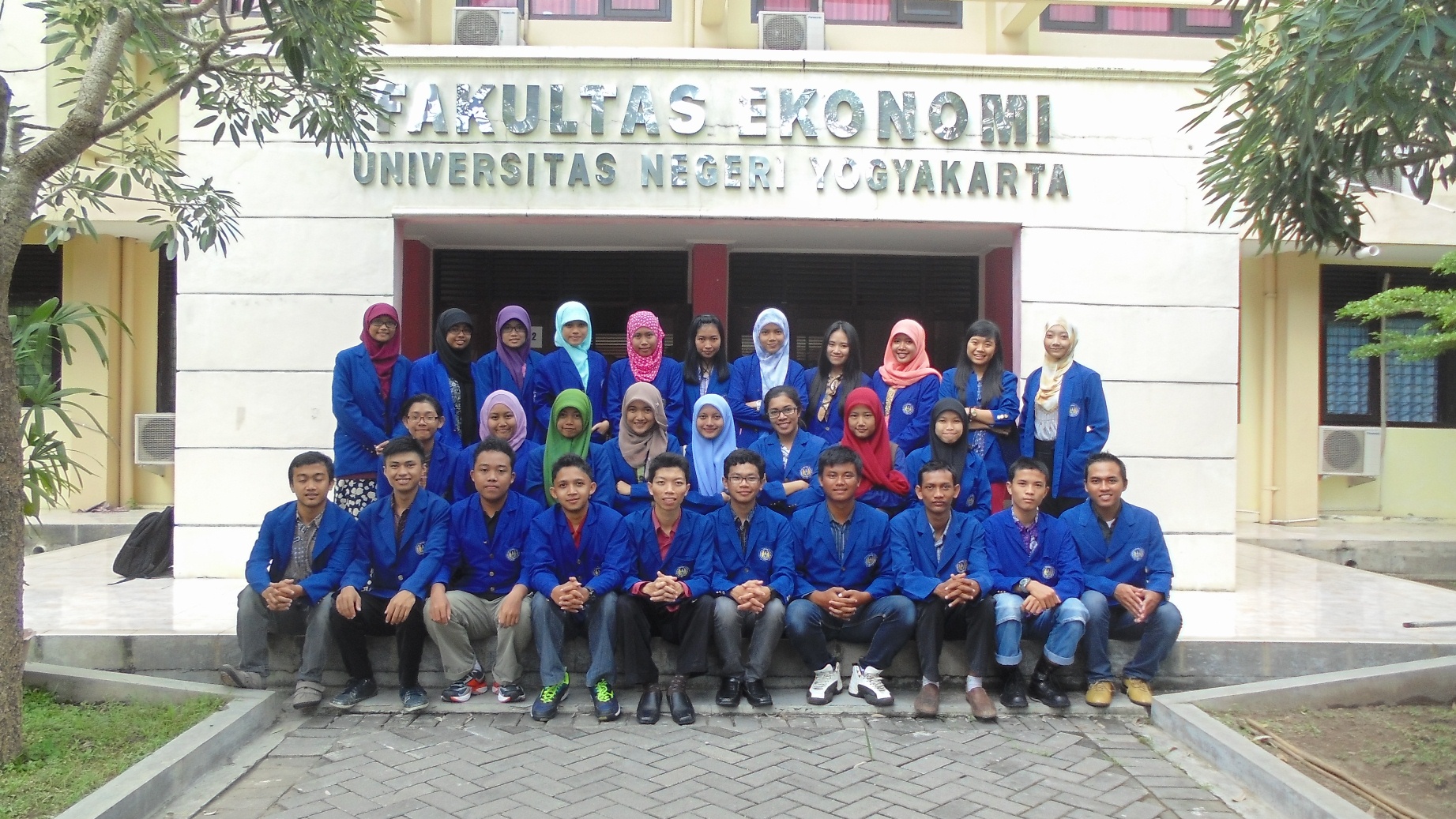 Temu Perdana Pengurus BEM KM FE UNY 2014 | Fakultas Ekonomi dan Bisnis